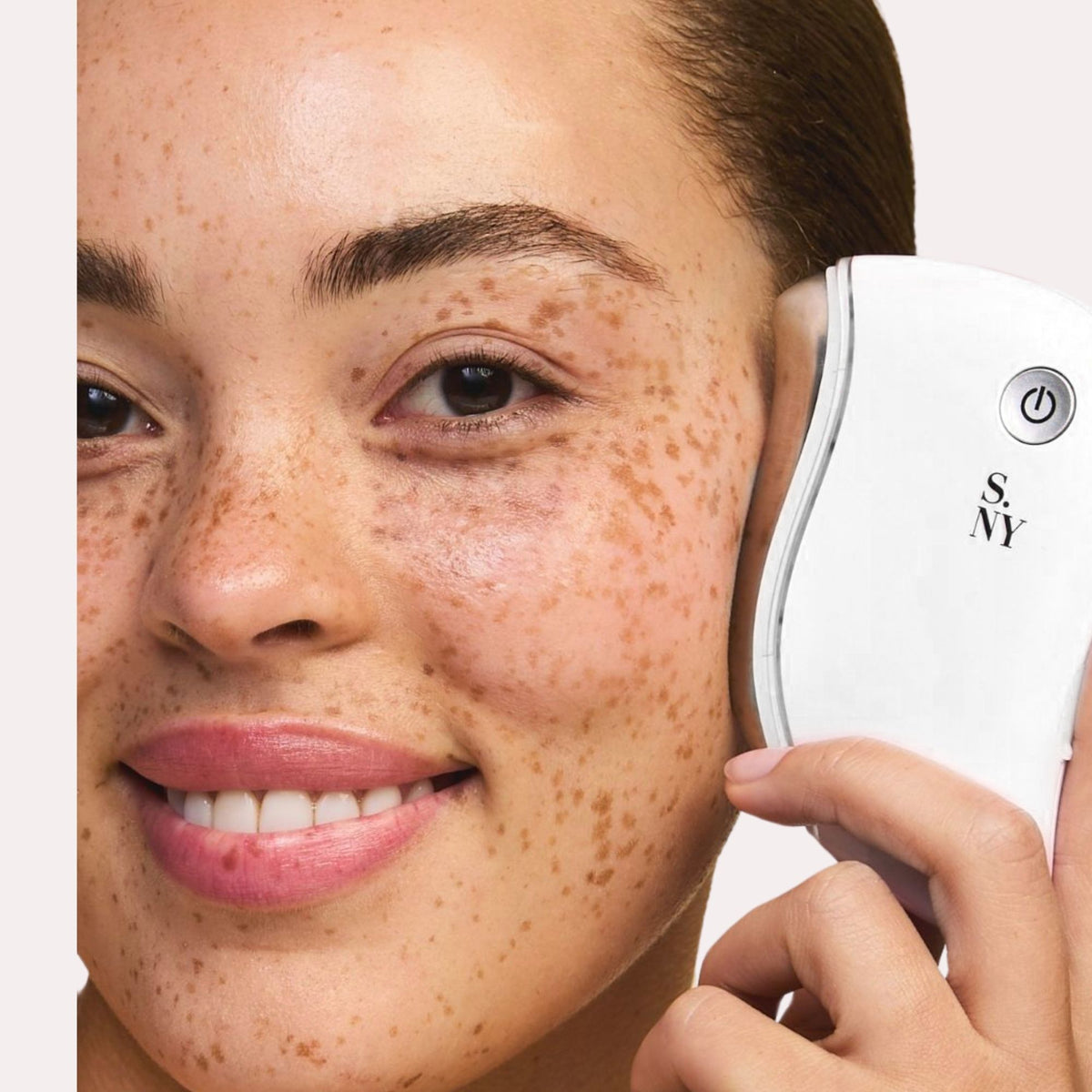 About | Solaris Lab - Skin Care Tools & Beauty Products | SLNY